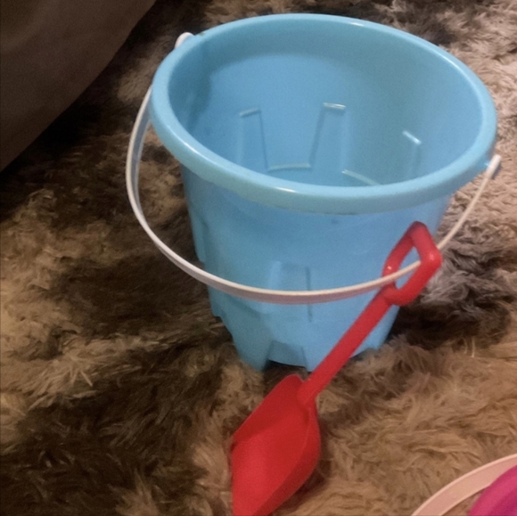 Toys | Kids Beach Sand And Water Toy Buckets With Shovel | Poshmark